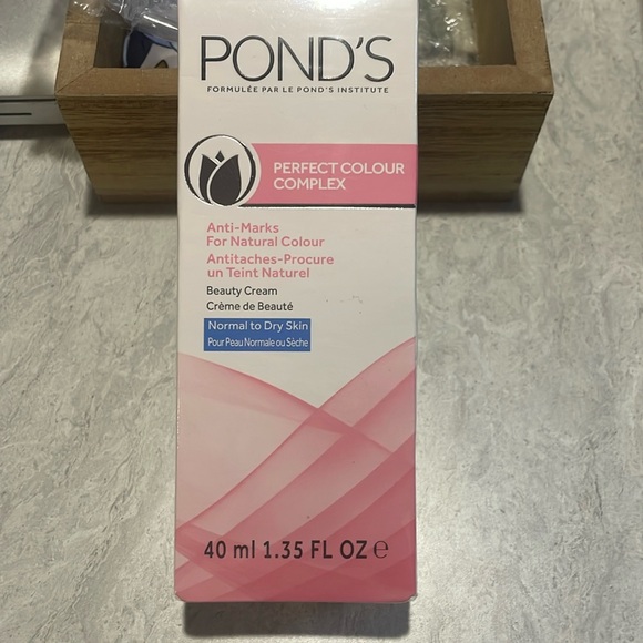Pond’s | Makeup | Ponds Perfect Colour Complex Cream | Poshmark